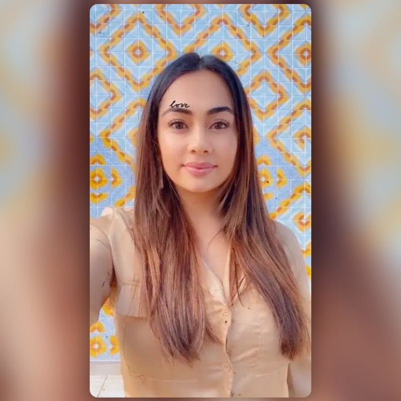 Love Sticker Lens by Snapchat - Snapchat Lenses and Filters