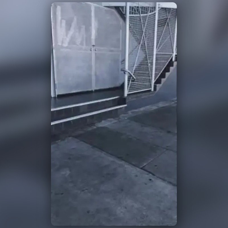 Grunge Sharpen Lens by yara 🧛🏻‍♀️ - Snapchat Lenses and Filters