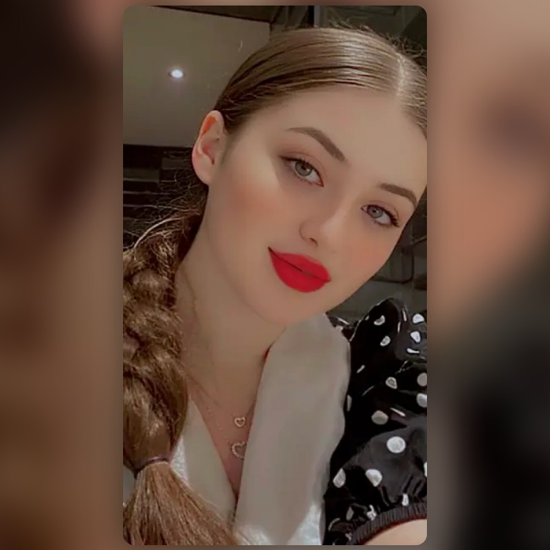 Soft Skin Lens by Sunny Bahadurpuria🎥 - Snapchat Lenses and Filters