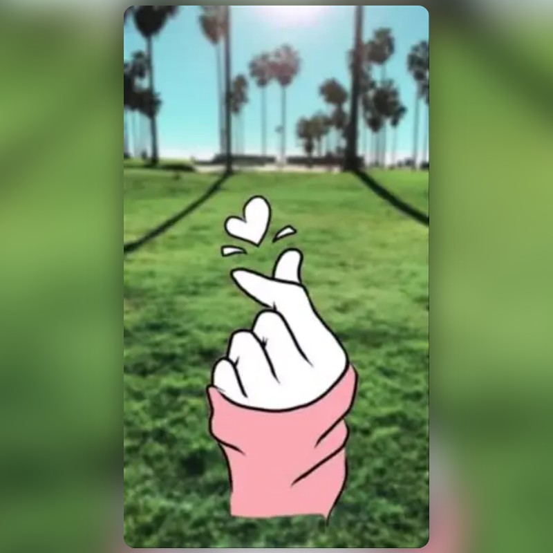 Cute Finger Heart Lens by Sunny Bahadurpuria🎥 - Snapchat Lenses and Filters