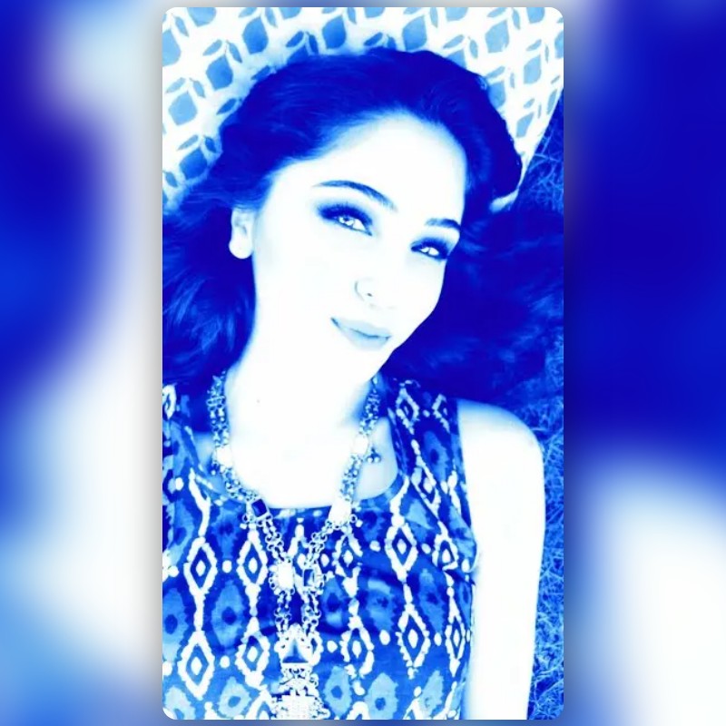 White and Blue Lens by Snapchat - Snapchat Lenses and Filters