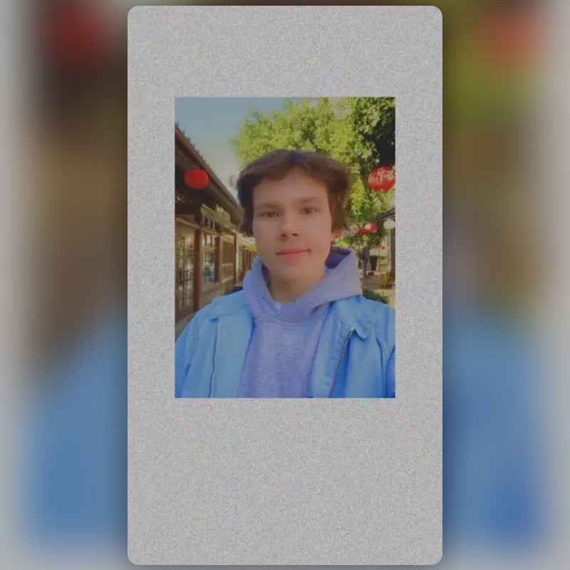 Noise Frame Lens by Snapchat - Snapchat Lenses and Filters