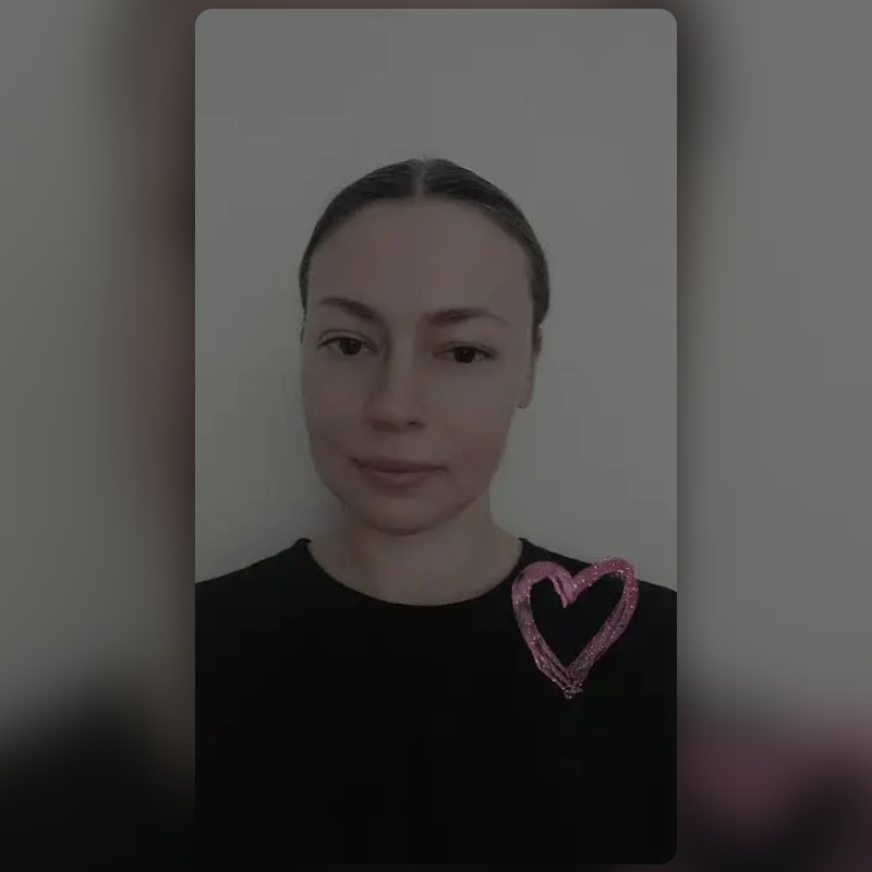 Glitter Heart Lens by Snapchat - Snapchat Lenses and Filters