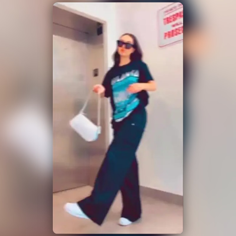 Delighty blur Lens by Snapchat - Snapchat Lenses and Filters