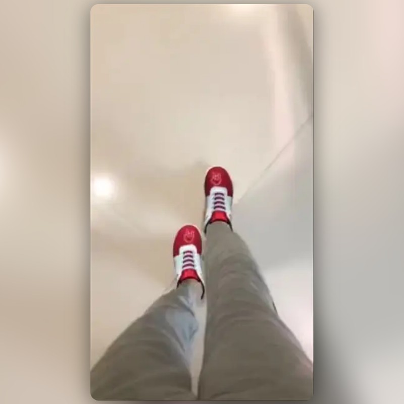 Shoes Lens by Superfan - Snapchat Lenses and Filters