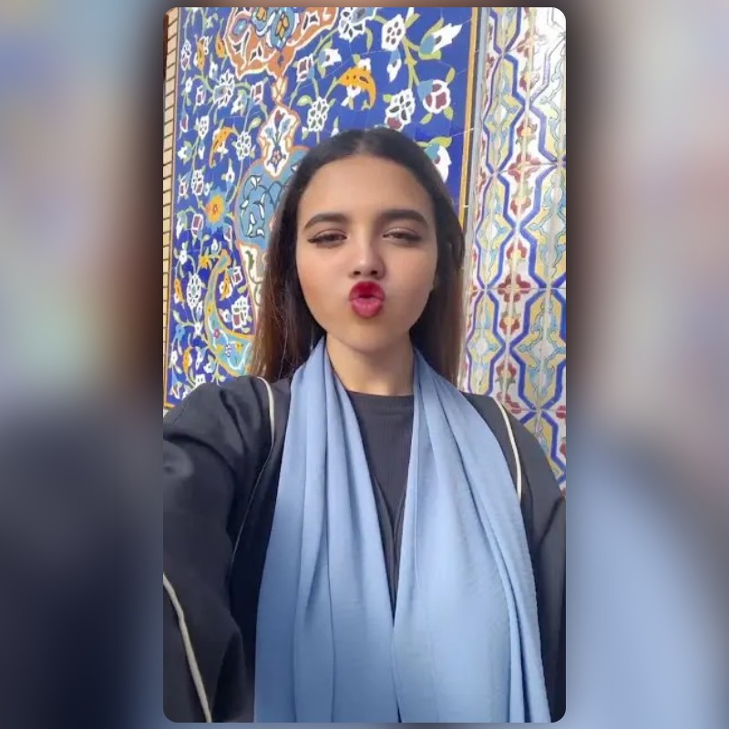 Kiss! Lens by Snapchat - Snapchat Lenses and Filters