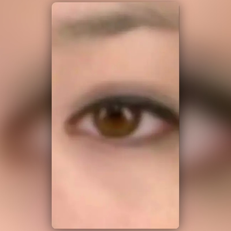 Eye Zoom Lens by Connor Lenses - Snapchat Lenses and Filters