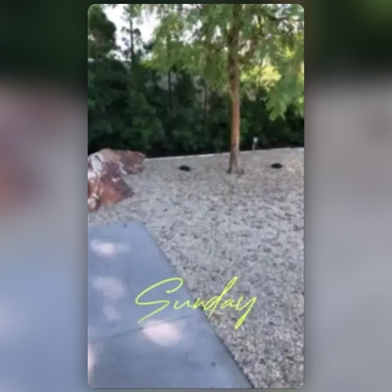 Sunday Blur Lens by Snapchat - Snapchat Lenses and Filters