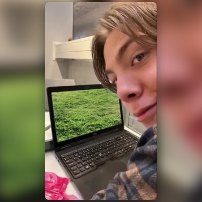 Laptop Melker Filter by Zack | Snapchat Lenses