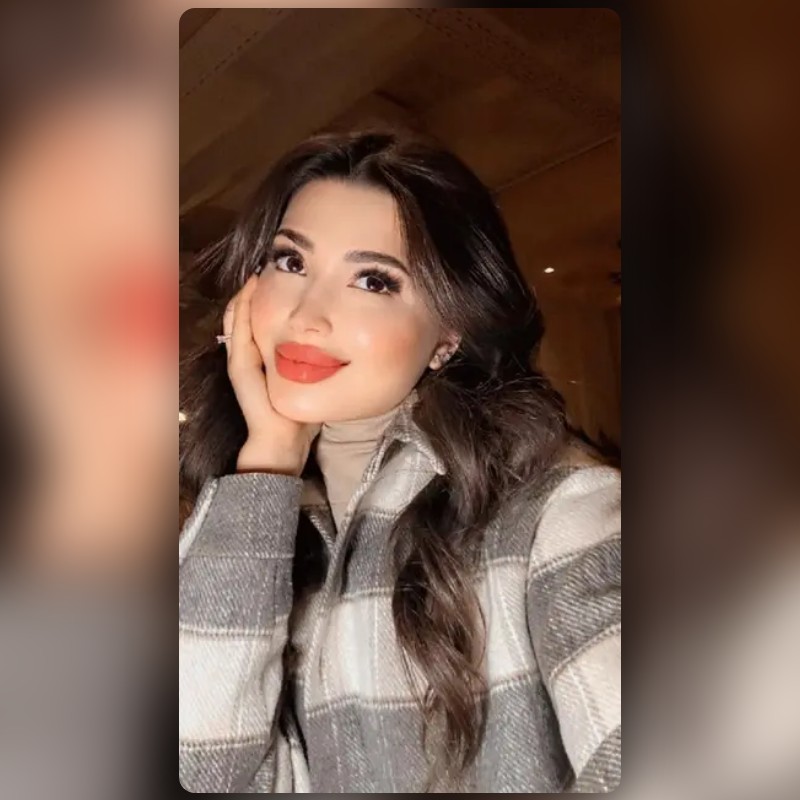 Glowing Filter Lens by Snapchat - Snapchat Lenses and Filters