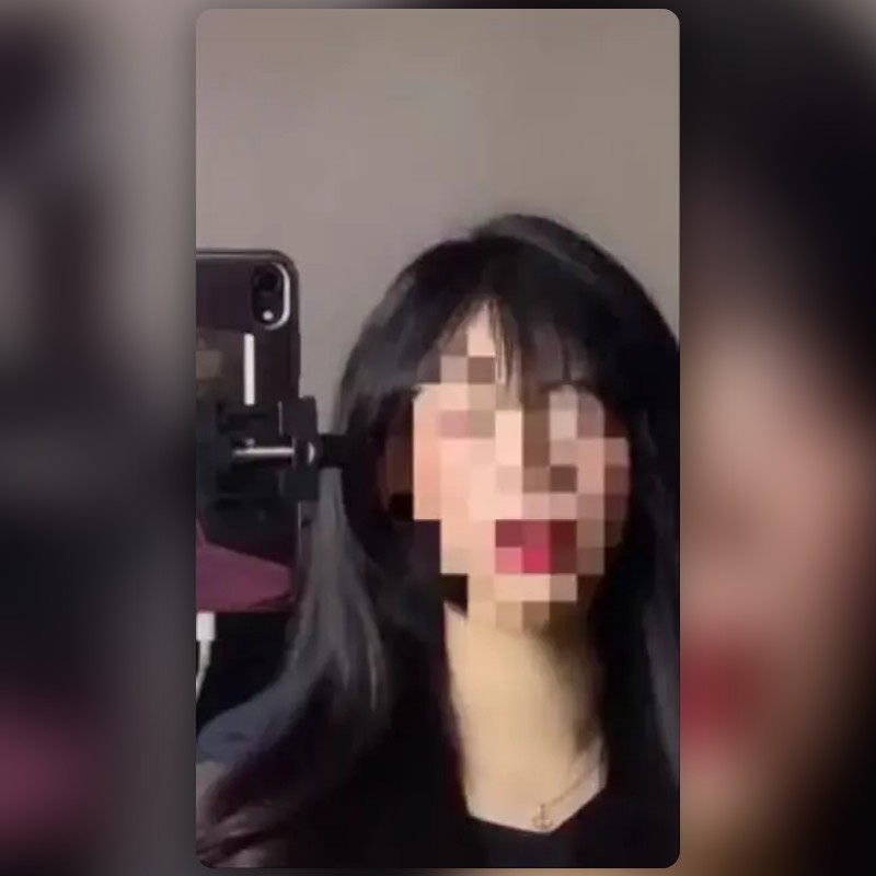 Pixelated face Filter by Under 25 Carol D'silva | Snapchat Lenses