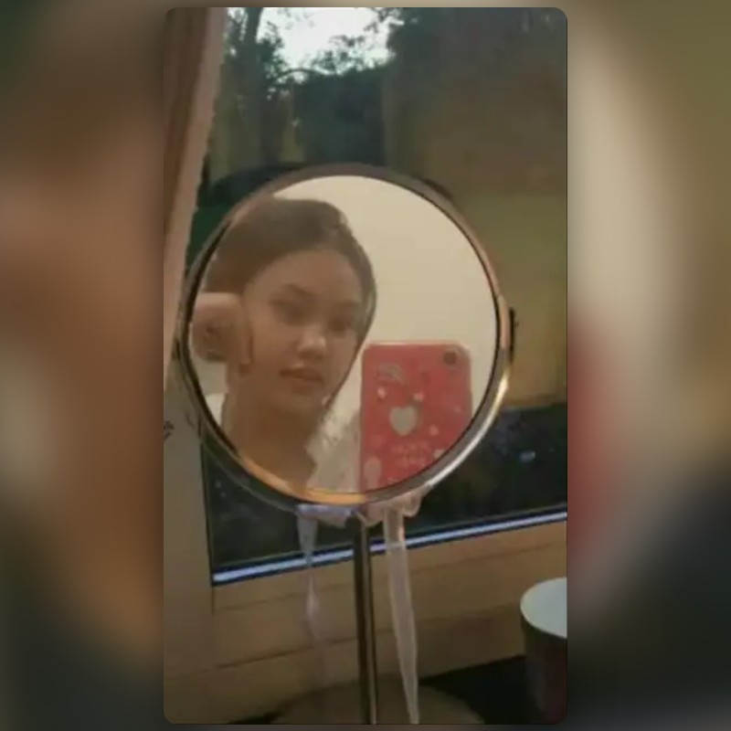 mirror selfie Filter by tipooo | Snapchat Lenses