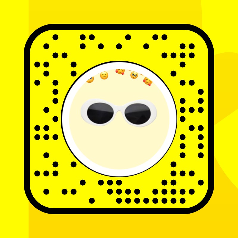 Clout Hearts Lens by Lissy - Snapchat Lenses and Filters