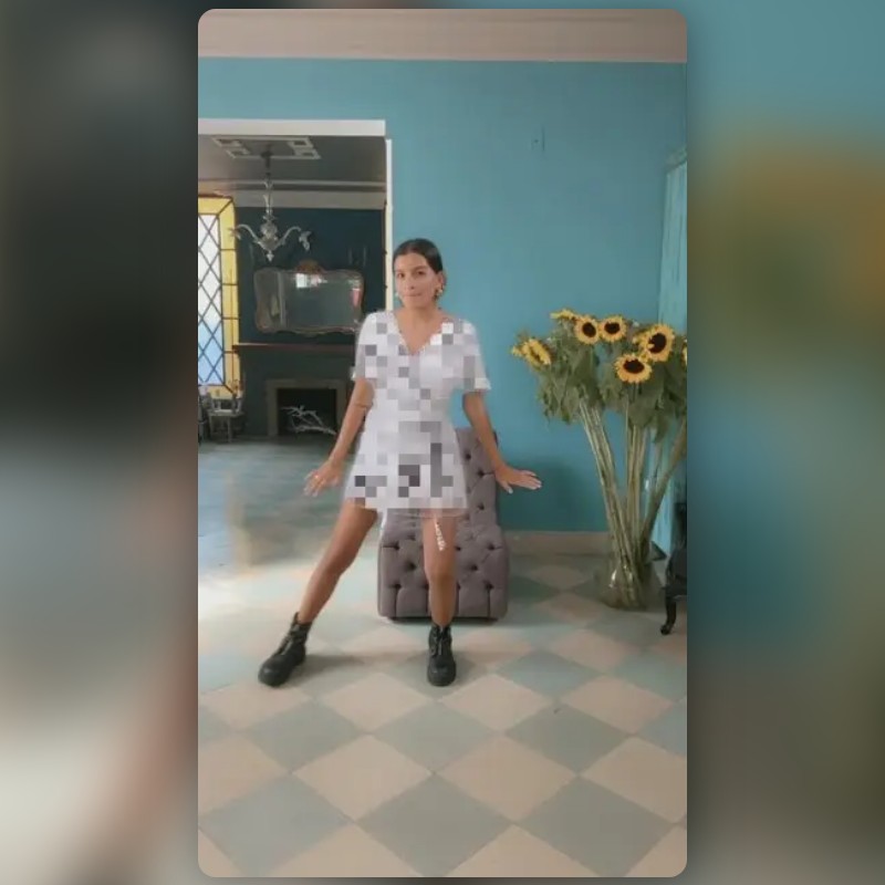 Pixel Garment Lens by Snapchat - Snapchat Lenses and Filters