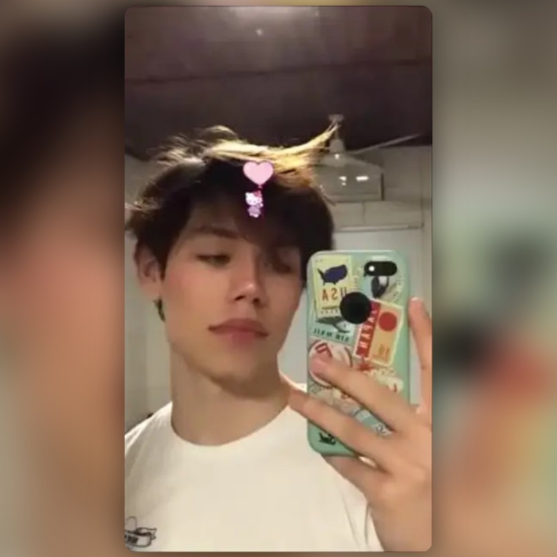 balloon kitty Lens by Carlitos Cantero - Snapchat Lenses and Filters