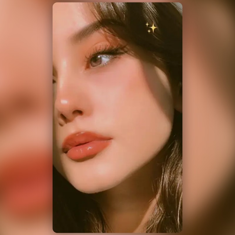 Moody Makeup Lens by Sunny Bahadurpuria🎥 - Snapchat Lenses and Filters