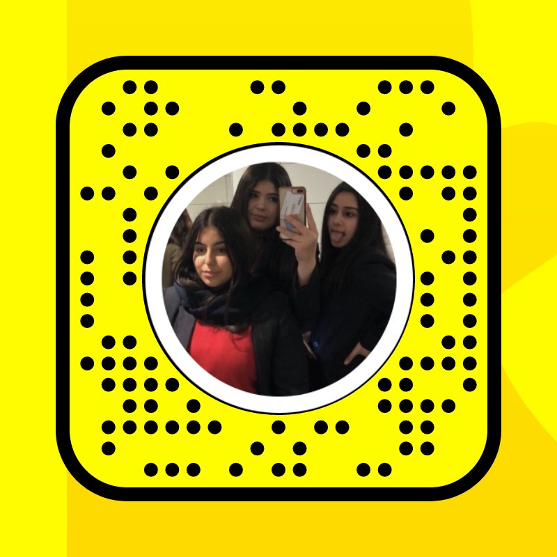 girlies Filter by Miralla Polis | Snapchat Lenses