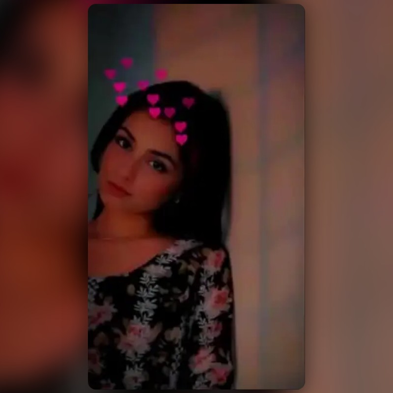 MACBOOK HEARTS Filter by Shayar 🫶🏻 | Snapchat Lenses
