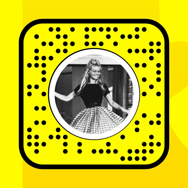 vintage monochrome Lens by annica ☥ - Snapchat Lenses and Filters