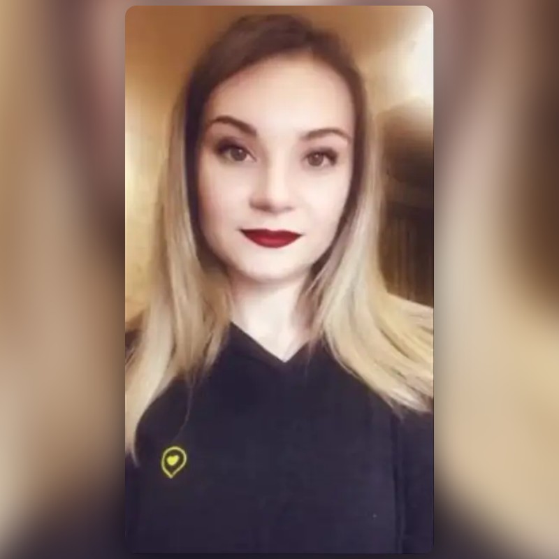 Makeup Set Lens by Snap Inc. - Snapchat Lenses and Filters