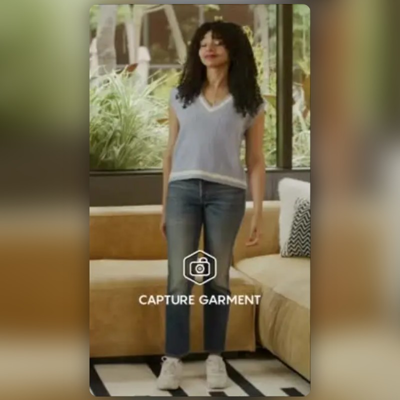 Garment Transfer Filter by QReal 3D | Snapchat Lenses