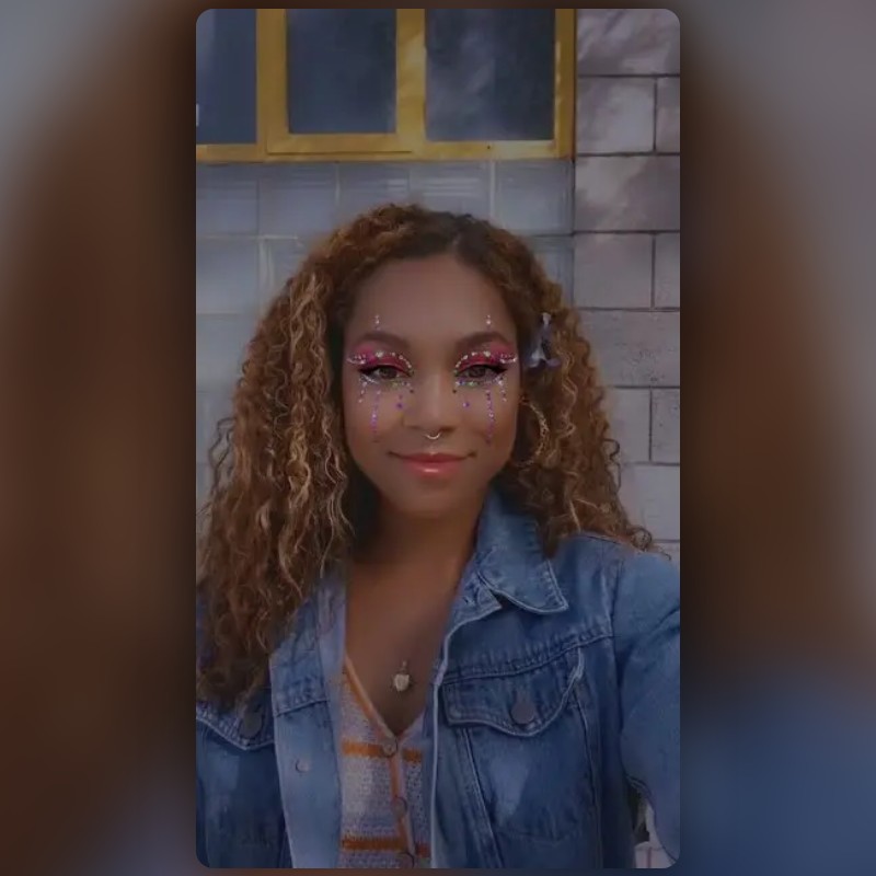 Glittering Eye Makeup Lens by Snapchat - Snapchat Lenses and Filters