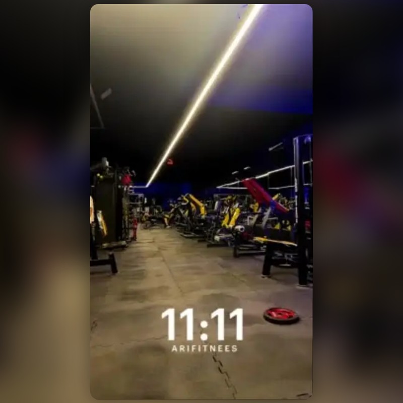 ARI FITNESS Filter by 𝗔𝗻𝗮𝘀 | Snapchat Lenses