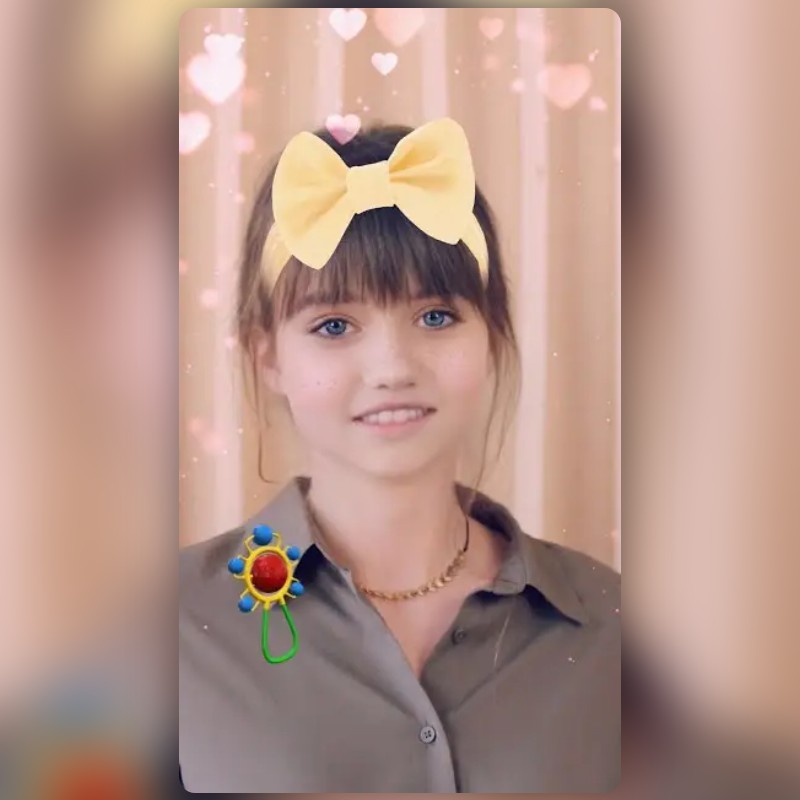 Toddler with Bow Lens by Snapchat - Snapchat Lenses and Filters