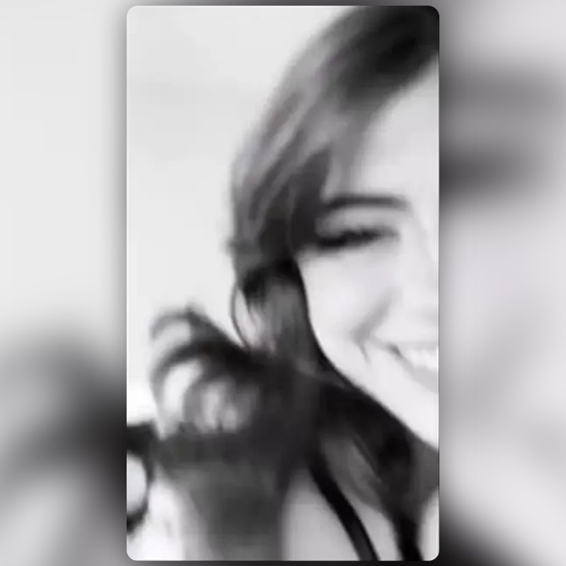 BnW Blur Filter by Jhanavi | Snapchat Lenses