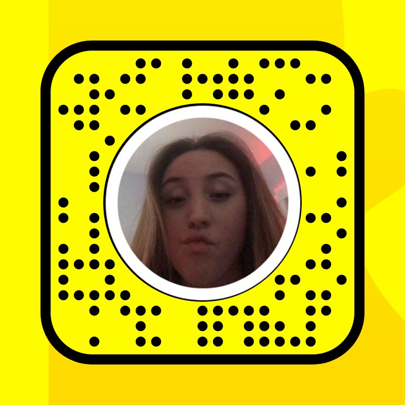 Dink the Queen Lens by michael - Snapchat Lenses and Filters