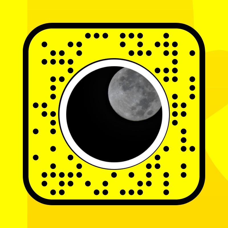 Noezzy Moon Lens by jappran rastangehe - Snapchat Lenses and Filters