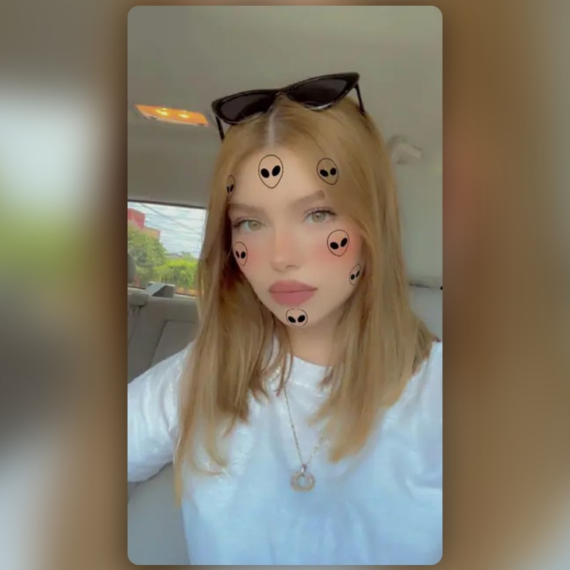 SWEET ALIEN Lens by Snapchat - Snapchat Lenses and Filters