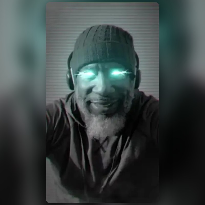 Lightning Eye Lens by Vivek Thakur 🌴 - Snapchat Lenses and Filters