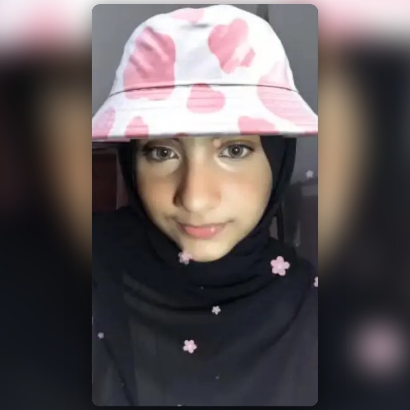 Pink Cow Hat Lens by Shania - Snapchat Lenses and Filters