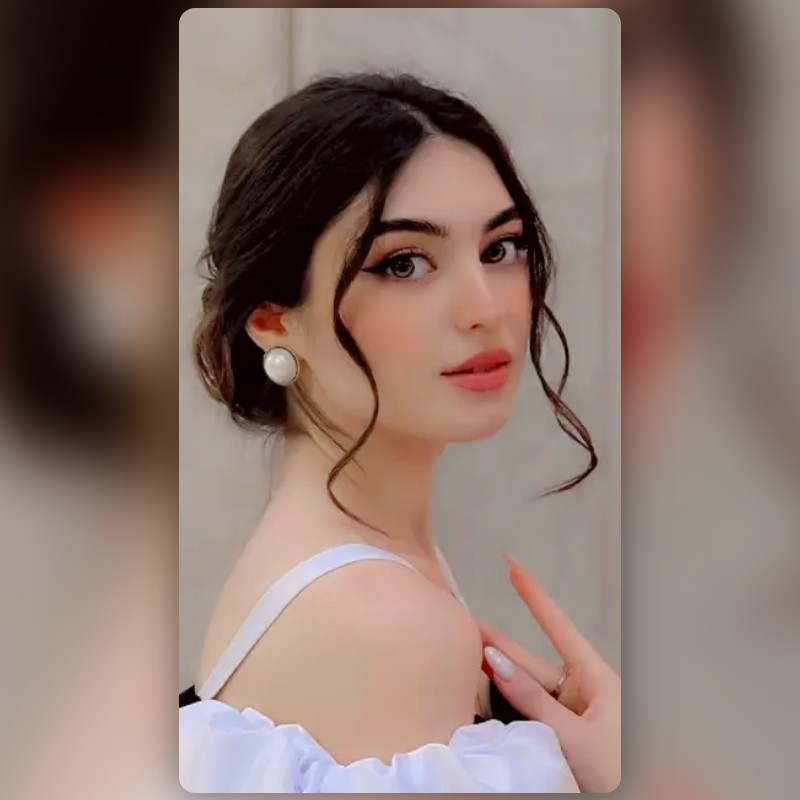 Angel Eyes Lens by Sunny Bahadurpuria🎥 - Snapchat Lenses and Filters