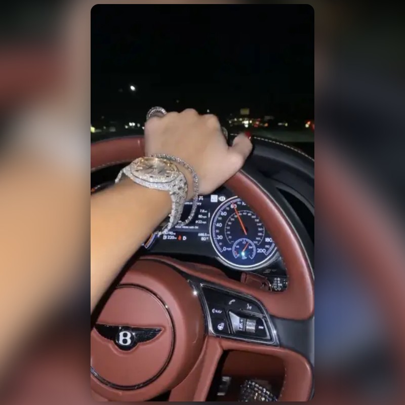 aesthatic girl car Lens by MaNpReEt kAuR 👑 - Snapchat Lenses and Filters