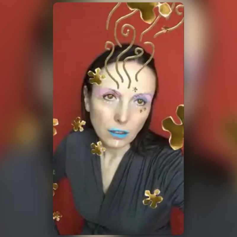 Gold Bloom Lens by Helen Breznik - Snapchat Lenses and Filters