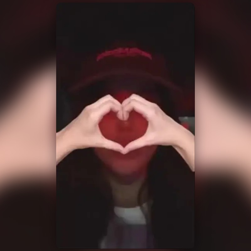 hands Lens by merwin - Snapchat Lenses and Filters