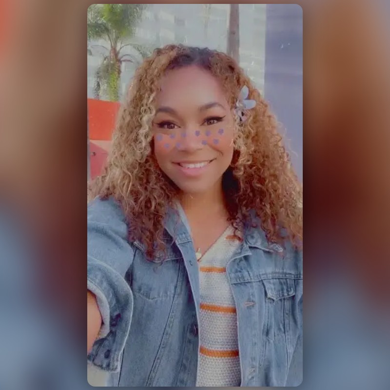 Flower Freckles Lens by Snapchat - Snapchat Lenses and Filters