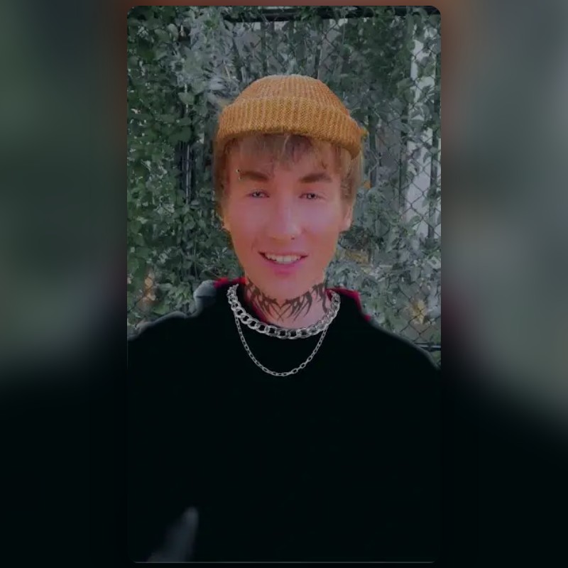 Beanie Outfit Filter by Snapchat | Snapchat Lenses