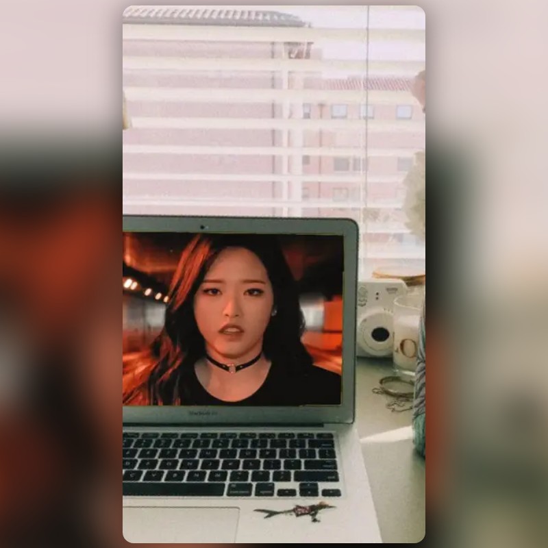 Aesthetic laptop Filter by Phoebe Layton | Snapchat Lenses