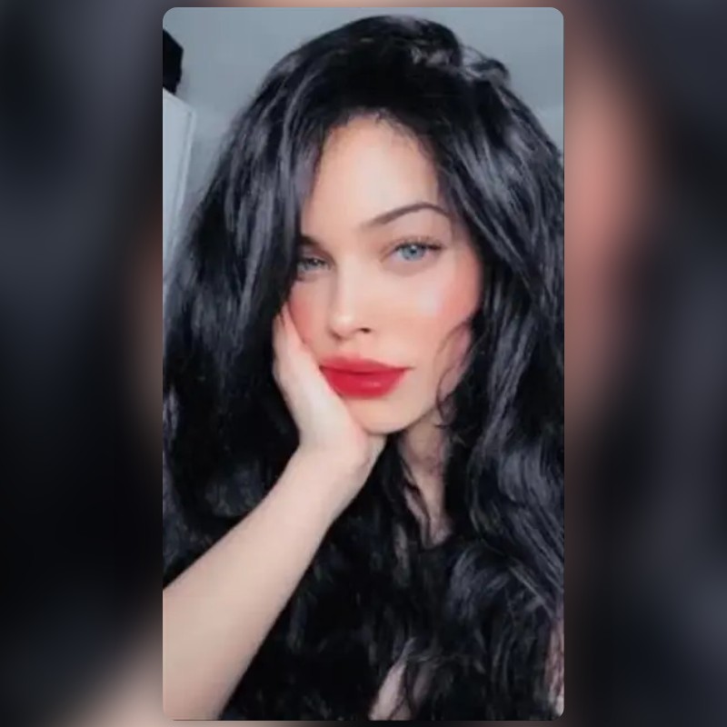 Moody Cold Hotty Lens by Sunny Bahadurpuria🎥 - Snapchat Lenses and Filters