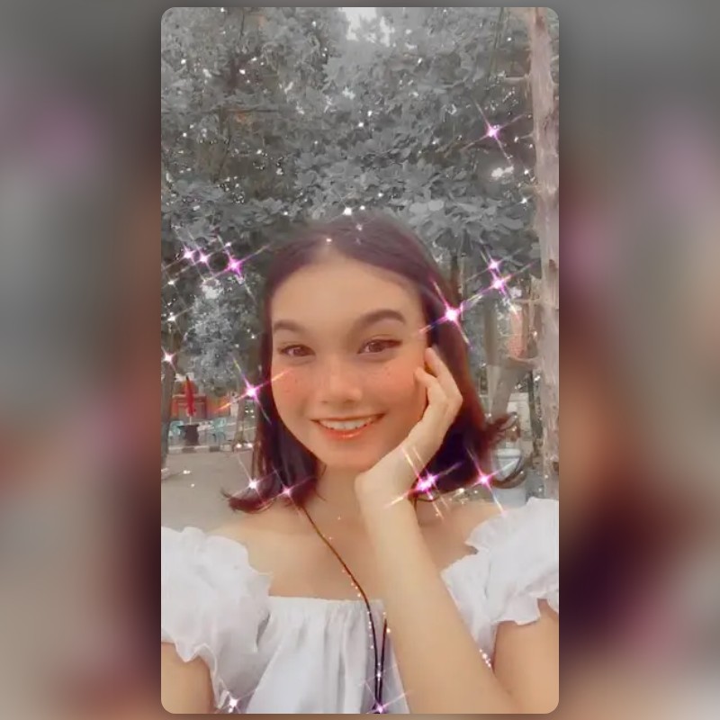 Sparkling Makeup Lens by Snapchat - Snapchat Lenses and Filters