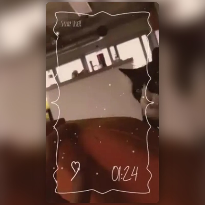 streaks with heart Lens by Jolan - Snapchat Lenses and Filters